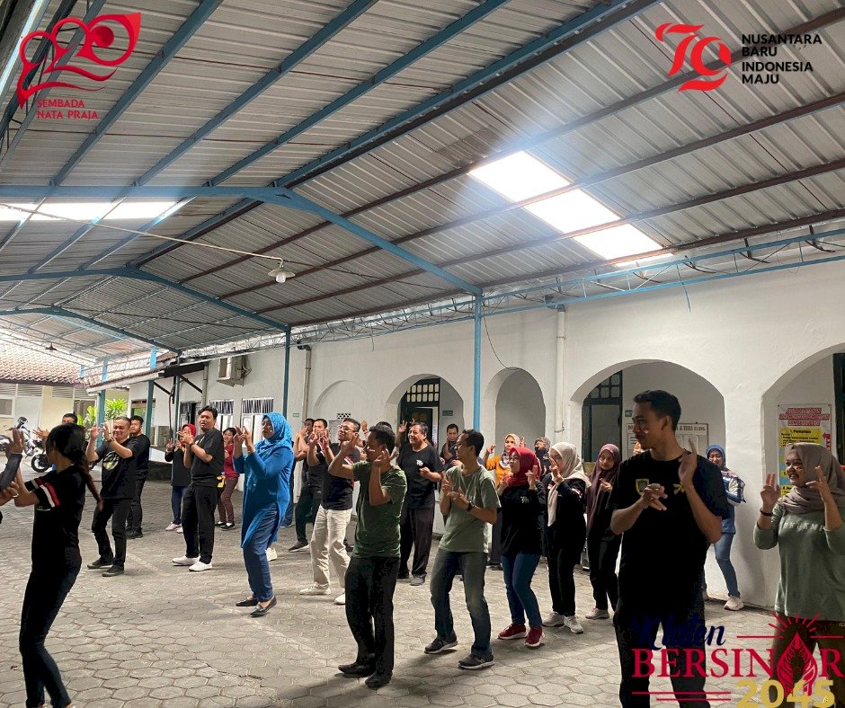 Keseruan Lomba Dalam Rangka Memperingati HUT RI Ke-79 - Dinas Koperasi Usaha Kecil Menengah Dan ...